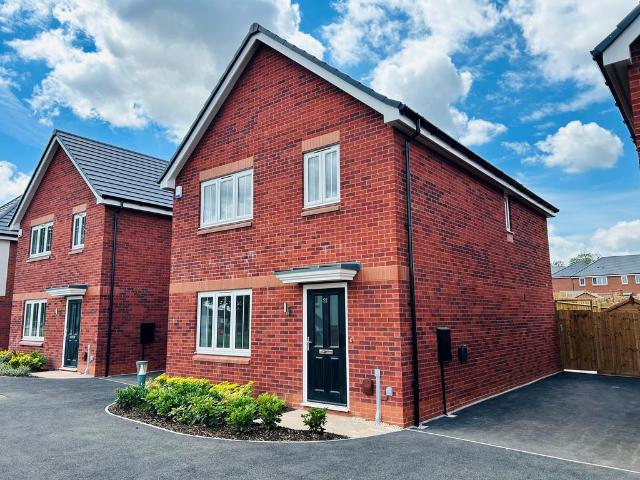 Chandos Drive, Derby 3 bed detached house to rent £1,725 pcm £398 pw