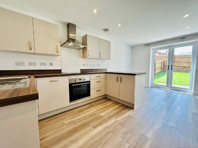 Chandos Drive, Derby 3 bed detached house to rent £1,775 pcm £410 pw