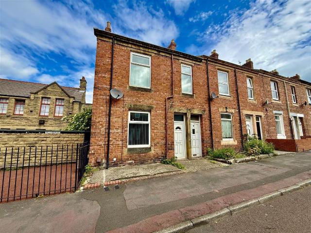 Chandos Street, Deckham, Gateshead NE8, 2 bed flat to rent, £650 pcm | PrimeLocation