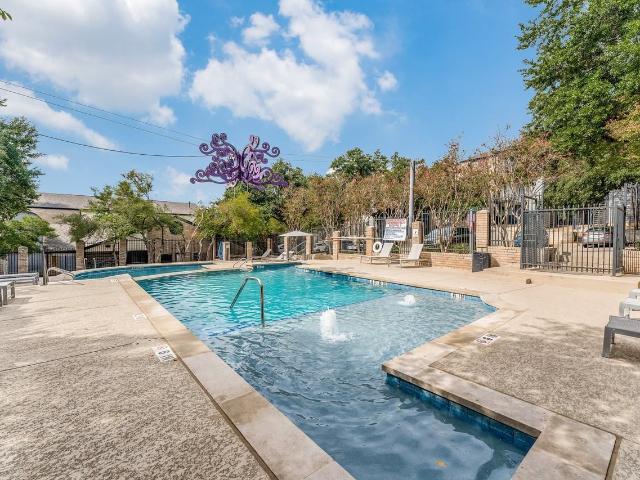 Chandelier 1 Bedroom Apartment for Rent at 2336 Douglas St, Austin, TX 78741 Parker Lane