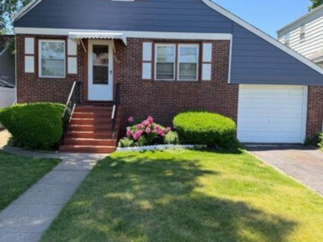 Chandler Ave, Roselle, Home For Sale