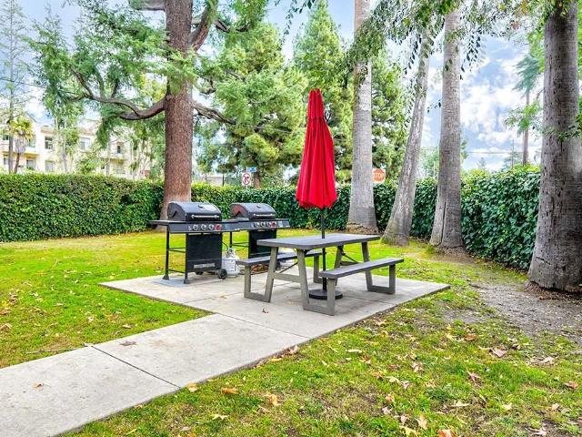 Chandler Circle 1 Bedroom Apartment for Rent at 14400 Chandler Blvd, Los Angeles, CA 91401 Sherman Oaks