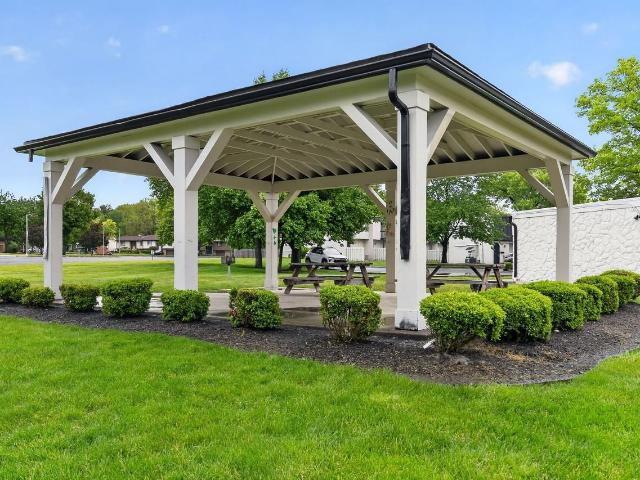 Chandler Commons Apartments 3 Bedroom Apartment for Rent at 6592 Steinway Dr, Reynoldsburg, OH 43068