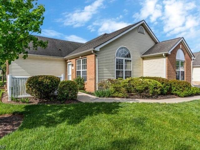 Chandler Ct, Hillsborough Twp, Condo For Sale
