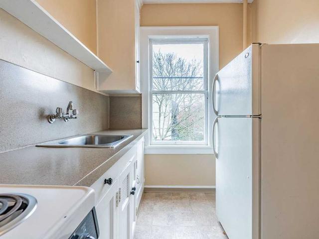 Chandler Hall Studio Apartment for Rent at 119 W Roy St, Seattle, WA 98119 Lower Queen Anne