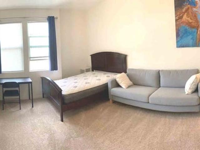 Chandler new big room for rent
