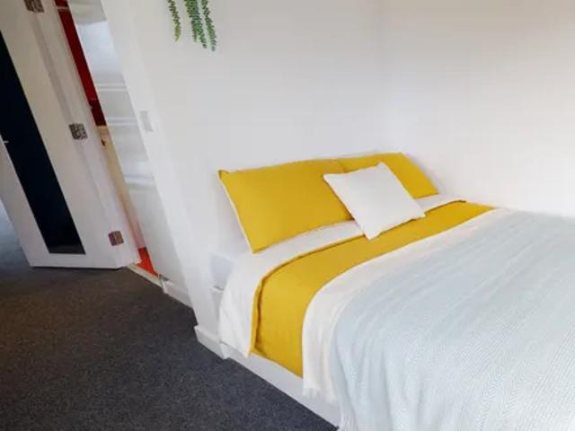 Chandlers Avenue, London, SE10 0BZ, United Kingdom | Room for rent #162044775 | Rentberry