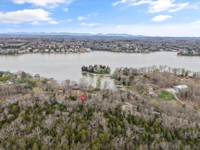 Channel Drive, Louisville, TN 37777