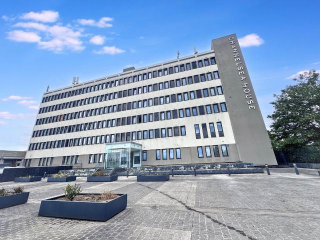 Channelsea House, Stratford E15, 1 bed flat to rent, £1,575 pcm | PrimeLocation