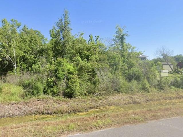 Channelview Dr, LA