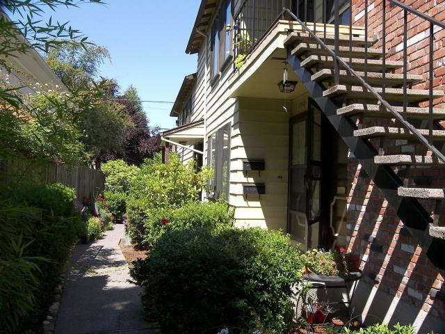 Chanticleer 2 Bedroom Apartment for Rent at 2724 Ne Clackamas St, Portland, OR 97232 Sullivan's Gulch
