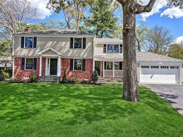 Chantilly Dr, Barrington, Home For Sale