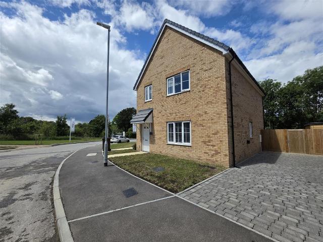 Chantry Croft, Borden, Sittingbourne ME9, 1 bed maisonette to rent, £1,250 pcm | PrimeLocation