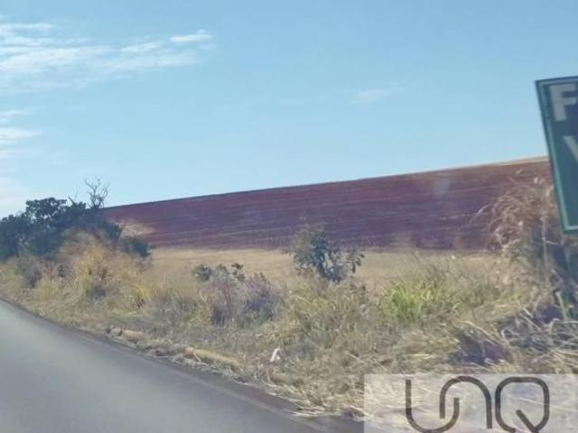 CHAPADA DE GARAPUAVA UNAÍ MG FAZENDA