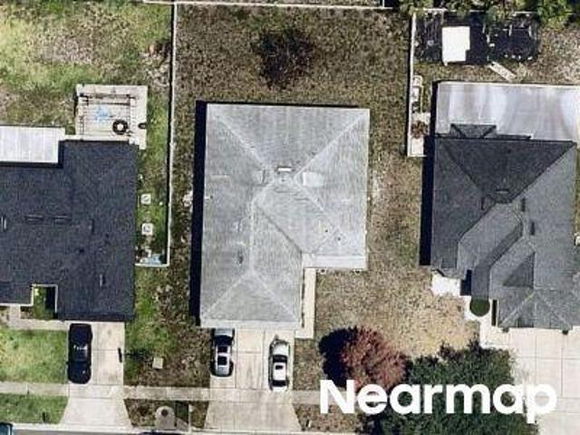 Chapelwood Dr