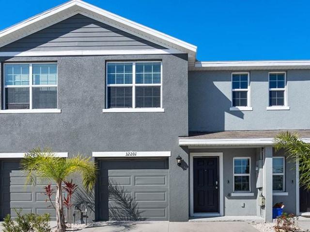 Chapel Commons 3 Bedroom Apartment for Rent at 32132 Levering St, Tampa St. Petersburg, FL 33545 New River Lakes