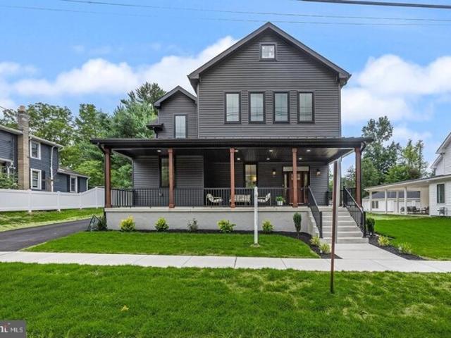 Chapel Ave, Medford, Home For Sale