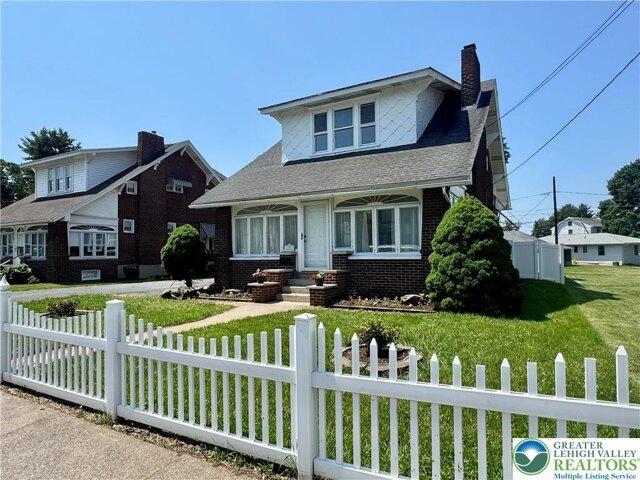 Chapel Ave, Allentown, Home For Sale