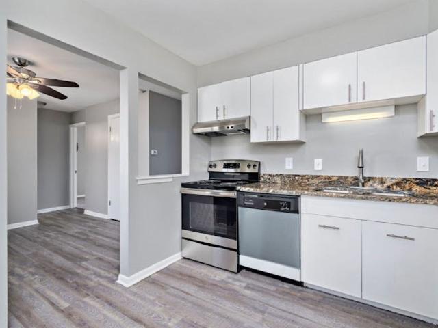 Chapel Hill KC Apartments LLC 1 Bedroom Apartment for Rent at 10466 Wornall Rd, Kansas City, MO 64114 Country Lane Estates