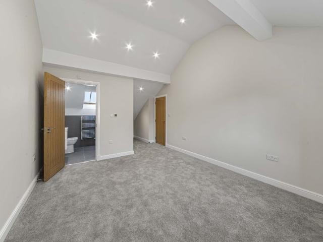 Chapel Hill, Longridge