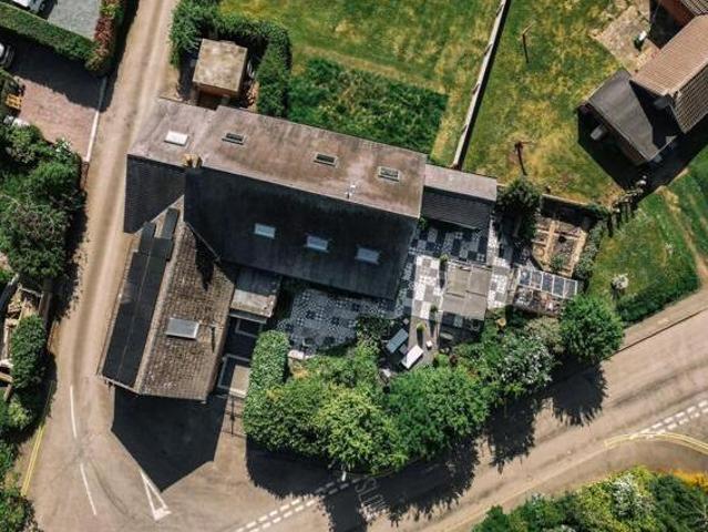 Chapel Lane, The Old Chapel, Donington on bain, 4 Bedroom Detached