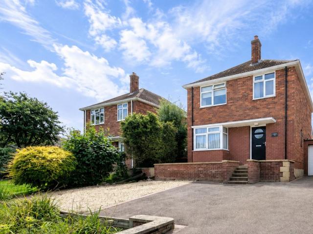 Chapel Lane, Woodmancote GL52, 3 bed detached house to rent, £1,900 pcm | PrimeLocation