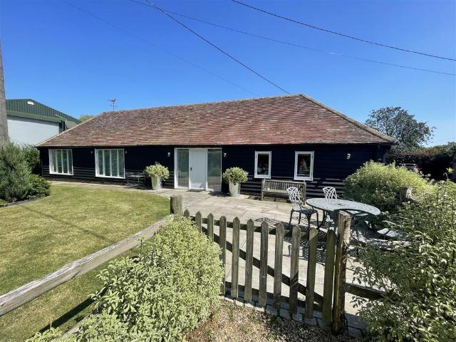 Chapel Lane, Canterbury CT2 2 bed house to rent £1,550 pcm £358 pw