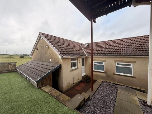 Chapel Lane, Green Moor, Wortley, Sheffield S35, 1 bed bungalow to rent, £775 pcm | PrimeLocation