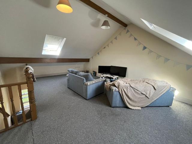 Chapel Lane, Headingley, Leeds LS6, 4 bed detached house to rent, £2,200 pcm | PrimeLocation