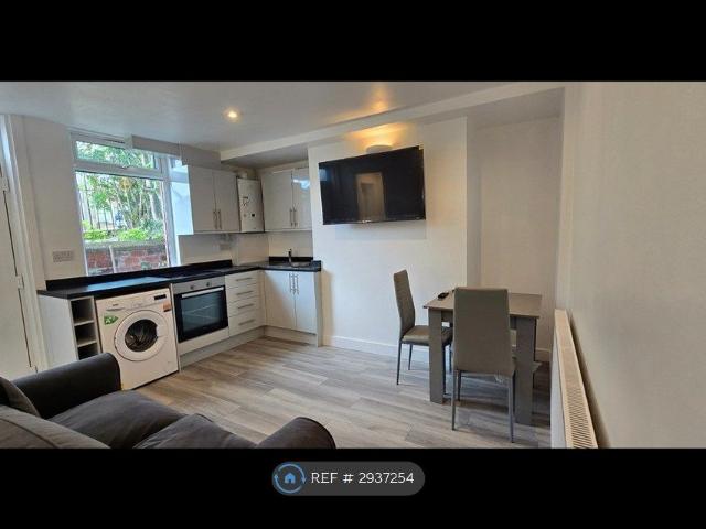 Chapel Lane, Leeds LS6, 1 bed flat to rent, £750 pcm | PrimeLocation
