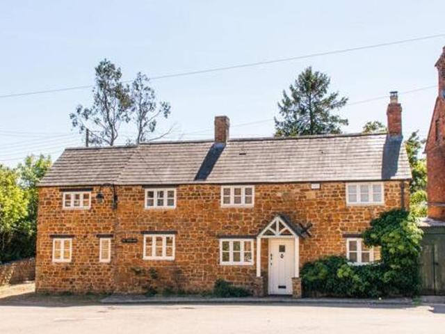 Chapel Lane, Little Bourton, 3 Bedroom Detached