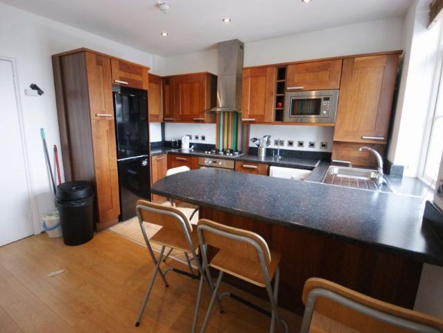 Chapel Market, Angel N1, 2 bed flat to rent, £2,730 pcm | PrimeLocation