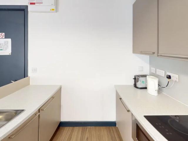Chapel St, Luton LU1, Studio to rent, £850 pcm | PrimeLocation