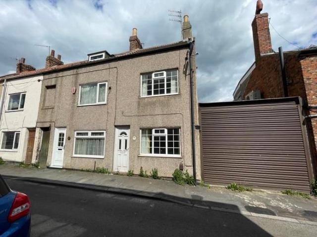 Chapel Street, Middlesbrough TS6, 2 bed end terrace house to rent, £595 pcm | PrimeLocation