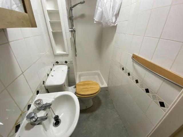 Chapel Street, Edinburgh, Midlothian. 3 bed flat to rent £2,500 pcm £577 pw