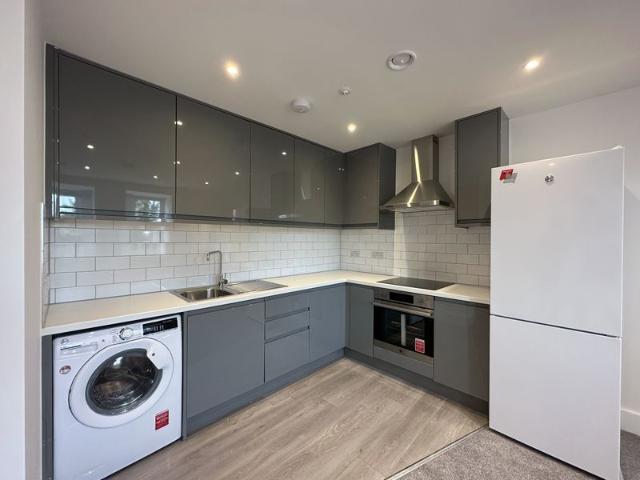 Chapel Street, Luton LU1, 1 bed property to rent, £1,000 pcm | PrimeLocation