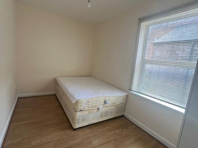 Chapel Street, Luton LU1, Room to rent, £600 pcm | PrimeLocation