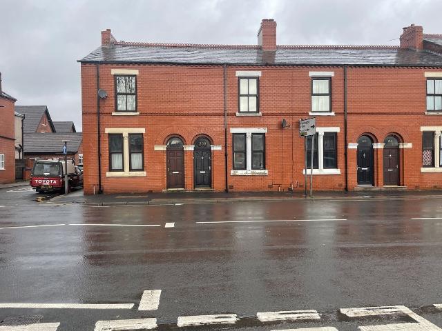 Chapel Street, Leigh, Greater Manchester. WN7, 3 bed terraced house to rent, £999 pcm | PrimeLocation
