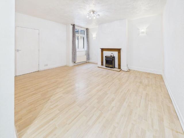 Chapel Street, Leigh, WN7