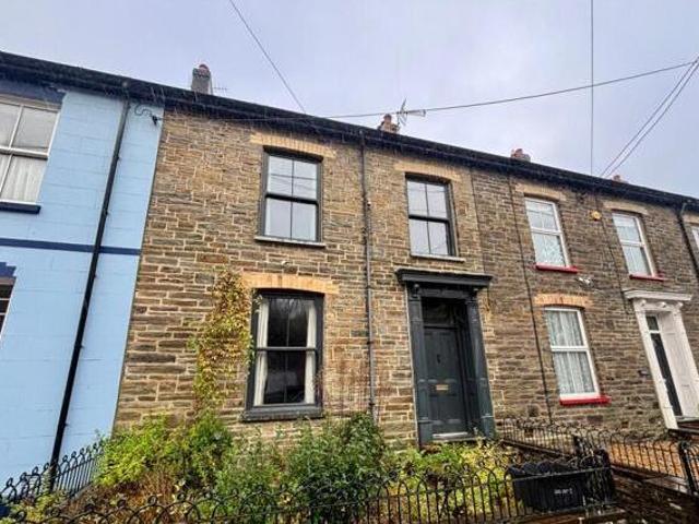 Chapel Street, Pontwelly, 4 Bedroom Terraced