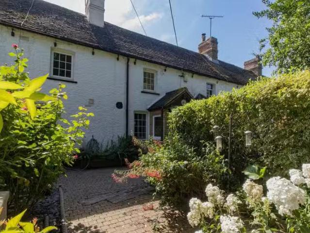 Chapel Row, Herne Bay, CT6 3 bed terraced house for sale £30.