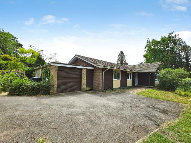 Chapel Road, Rowledge, Farnham GU10, 4 bed bungalow to rent, £2,500 pcm | PrimeLocation