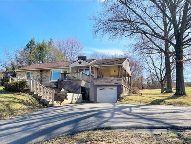 Chapel Rd, Aliquippa, Home For Sale