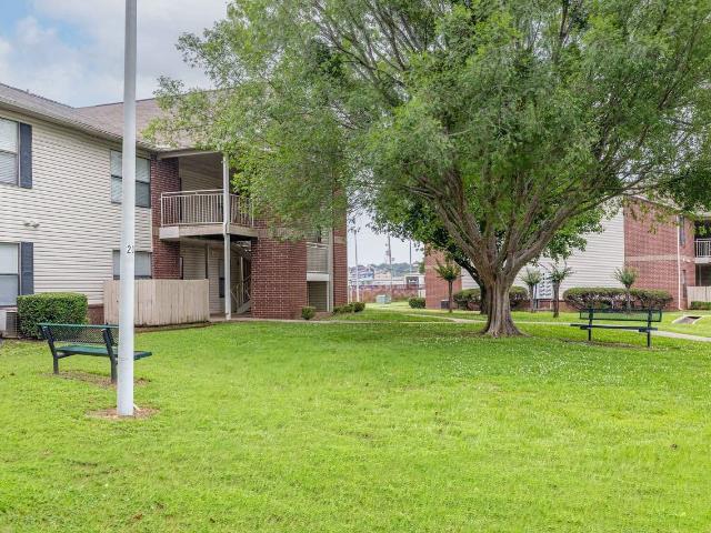 Chapel Ridge of Texarkana 2 Bedroom Apartment for Rent at 4717 County Ave, Texarkana, AR 71854