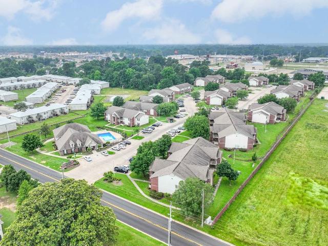 Chapel Ridge of Texarkana 3 Bedroom Apartment for Rent at 4717 County Ave, Texarkana, AR 71854