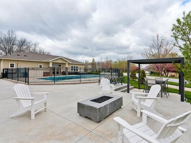 Chapel Ridge Townhomes 3 Bedroom Apartment for Rent at 3670 Ne Akin Dr, Lee's Summit, MO 64064 Chapel Ridge