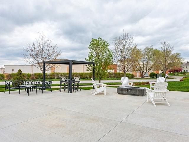 Chapel Ridge Townhomes 3 Bedroom Apartment for Rent at 3670 Ne Akin Dr, Lee's Summit, MO 64064 Chapel Ridge