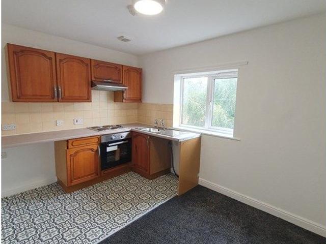 Chapel Walk, Coppull, Chorley PR7, 2 bed flat to rent, £685 pcm | PrimeLocation
