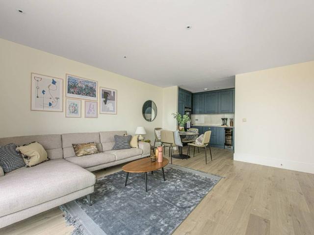 Chaplin Drive, Enfield, Barnet EN4, 2 bed flat to rent, £2,675 pcm | PrimeLocation