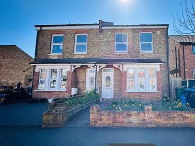 Chaplin Road, London, HA0 4UL, United Kingdom | Room for rent #168157829 | Rentberry